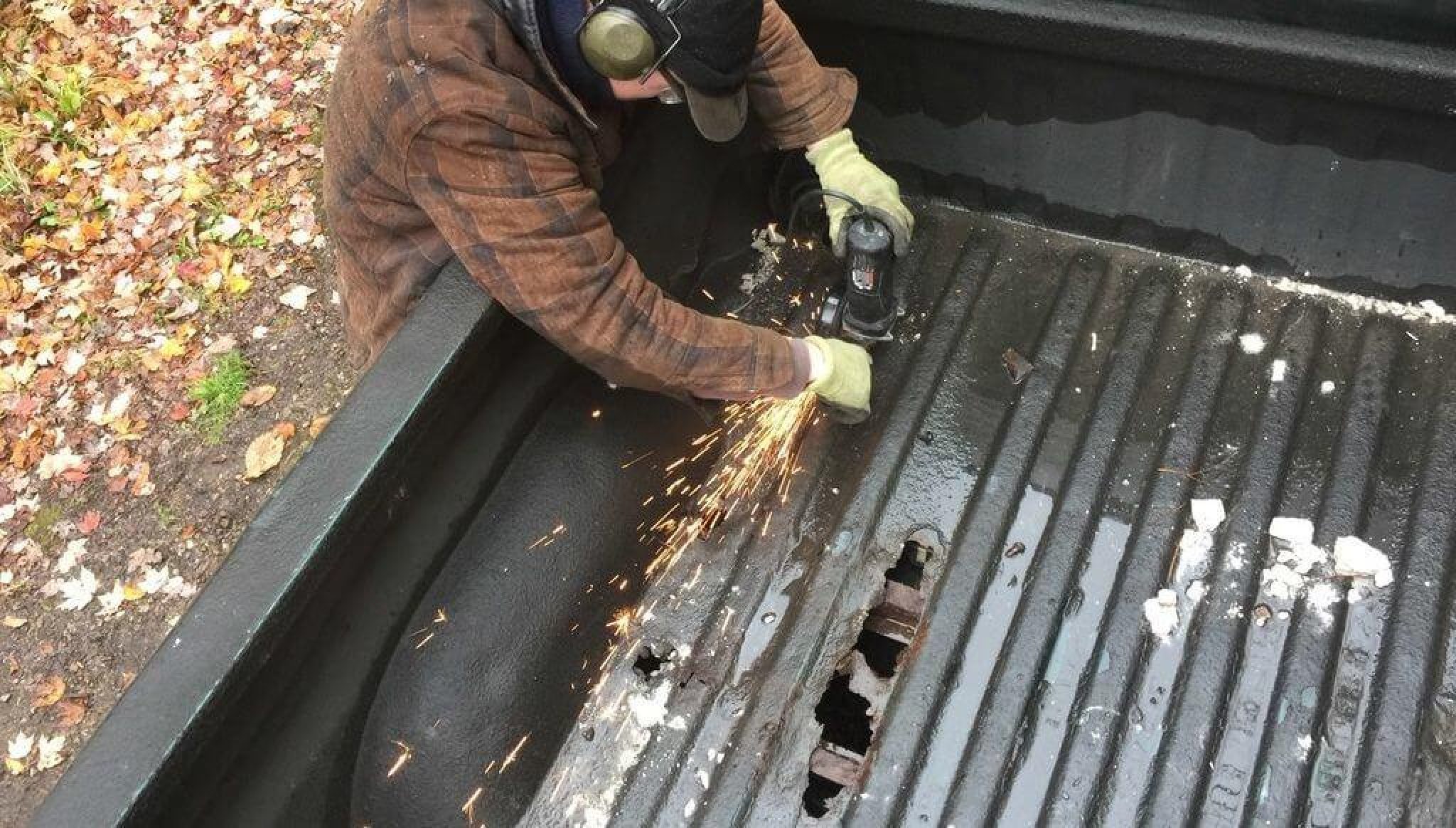 How To Fix Rusted Truck Bed Supports - Fordmasterx